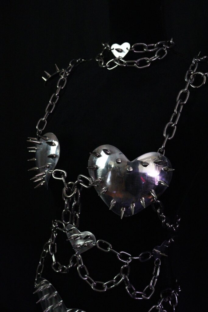 Hera Spiked Heart Metal Armor - Full Set - Chains of Metal