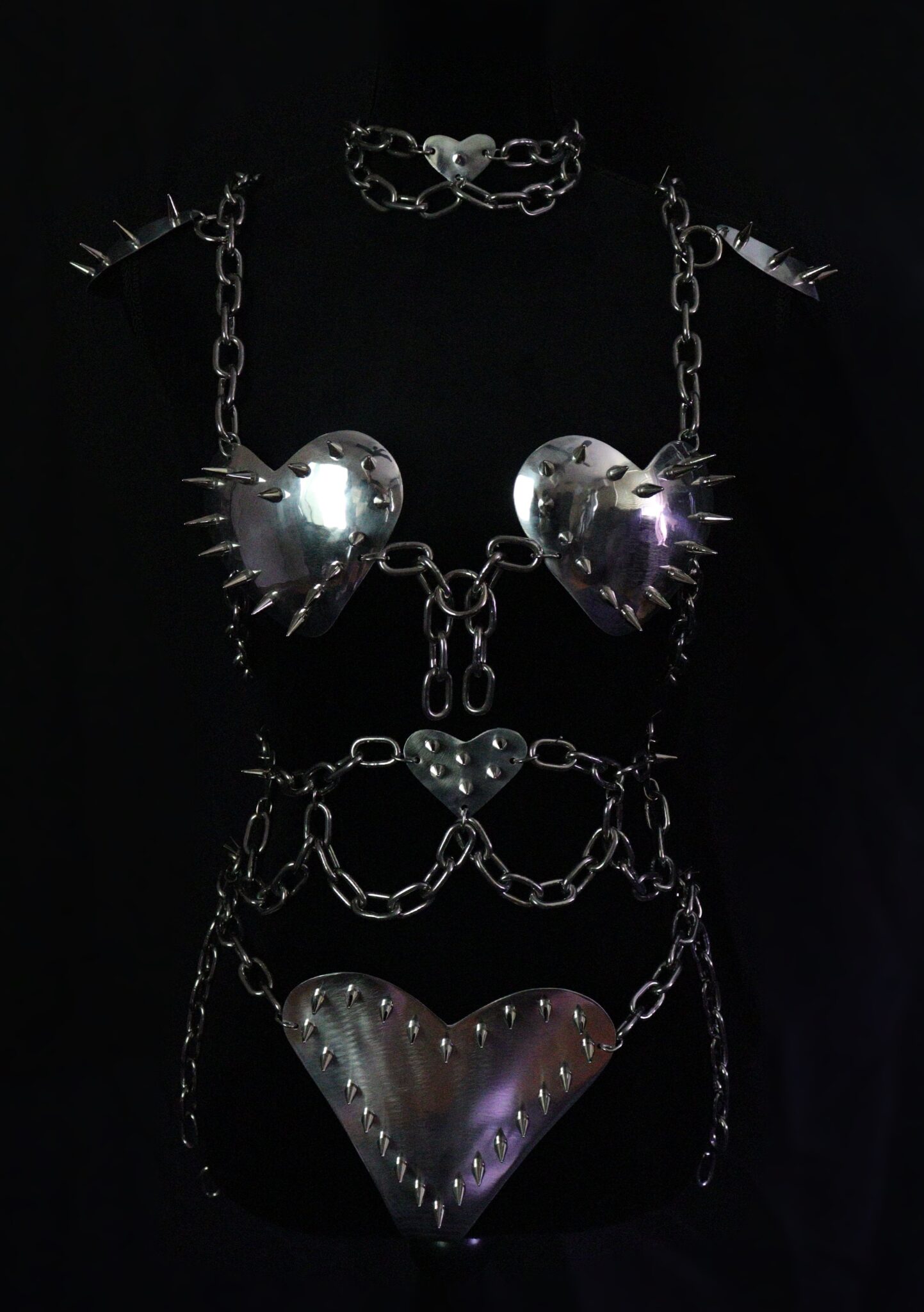 Hera Spiked Heart Metal Armor - Full Set - Chains of Metal